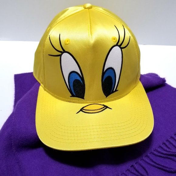 Warner Bros. | Accessories | Looney Tunes Tweety Cap | Poshmark